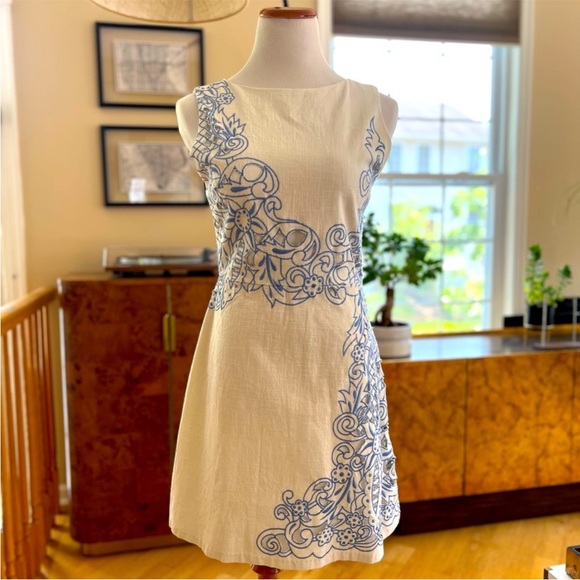 Alice + Olivia | Dresses | Alice And Olivia Malin Embroidered Dress 4 ...